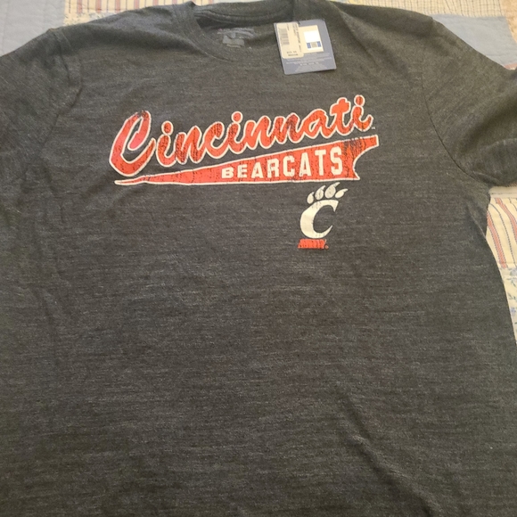 Champion | Shirts | Nwt Champion Cincinnati Bearcats Tshirt | Poshmark